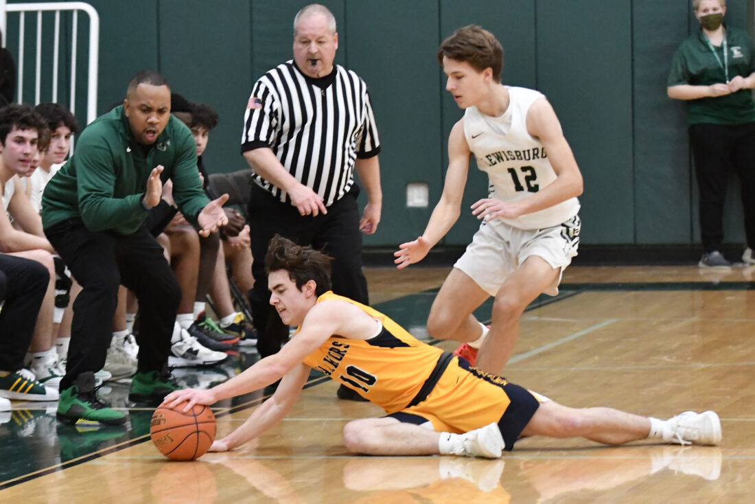 Well-rounded: Balanced Warriors continue surging and win at Lewisburg ...